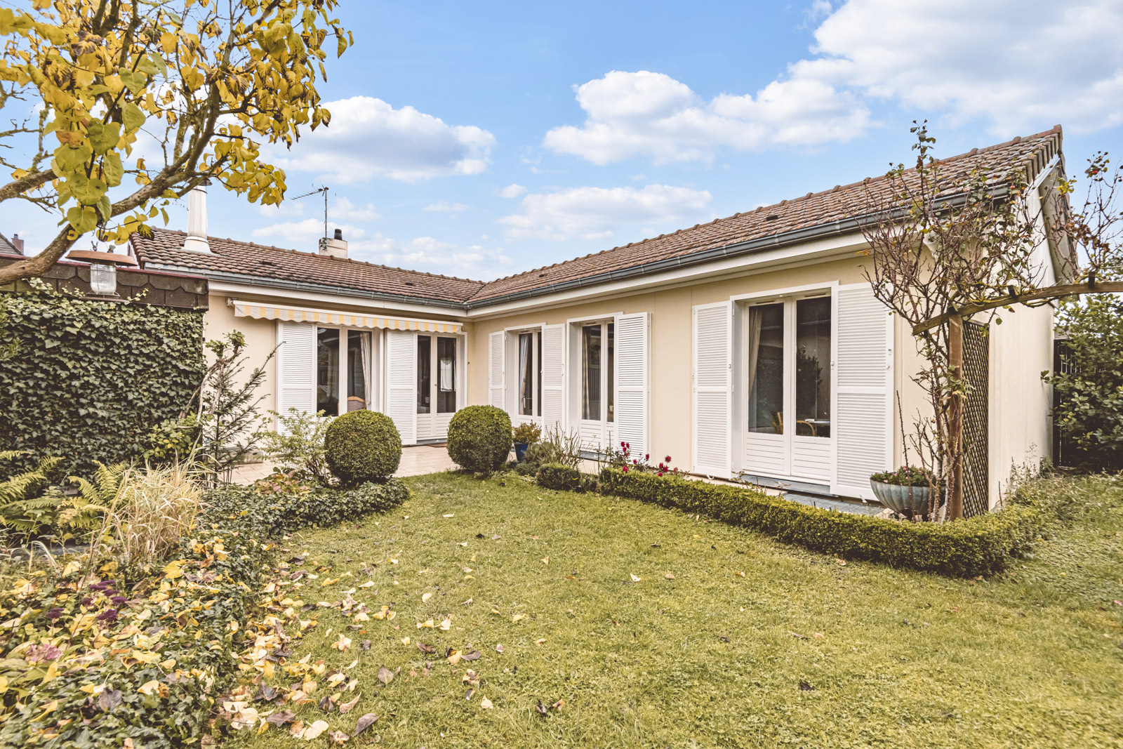 Vente EN EXCLUSIVITE A BETHENY maison de PLAIN PIED sous-sol et garage